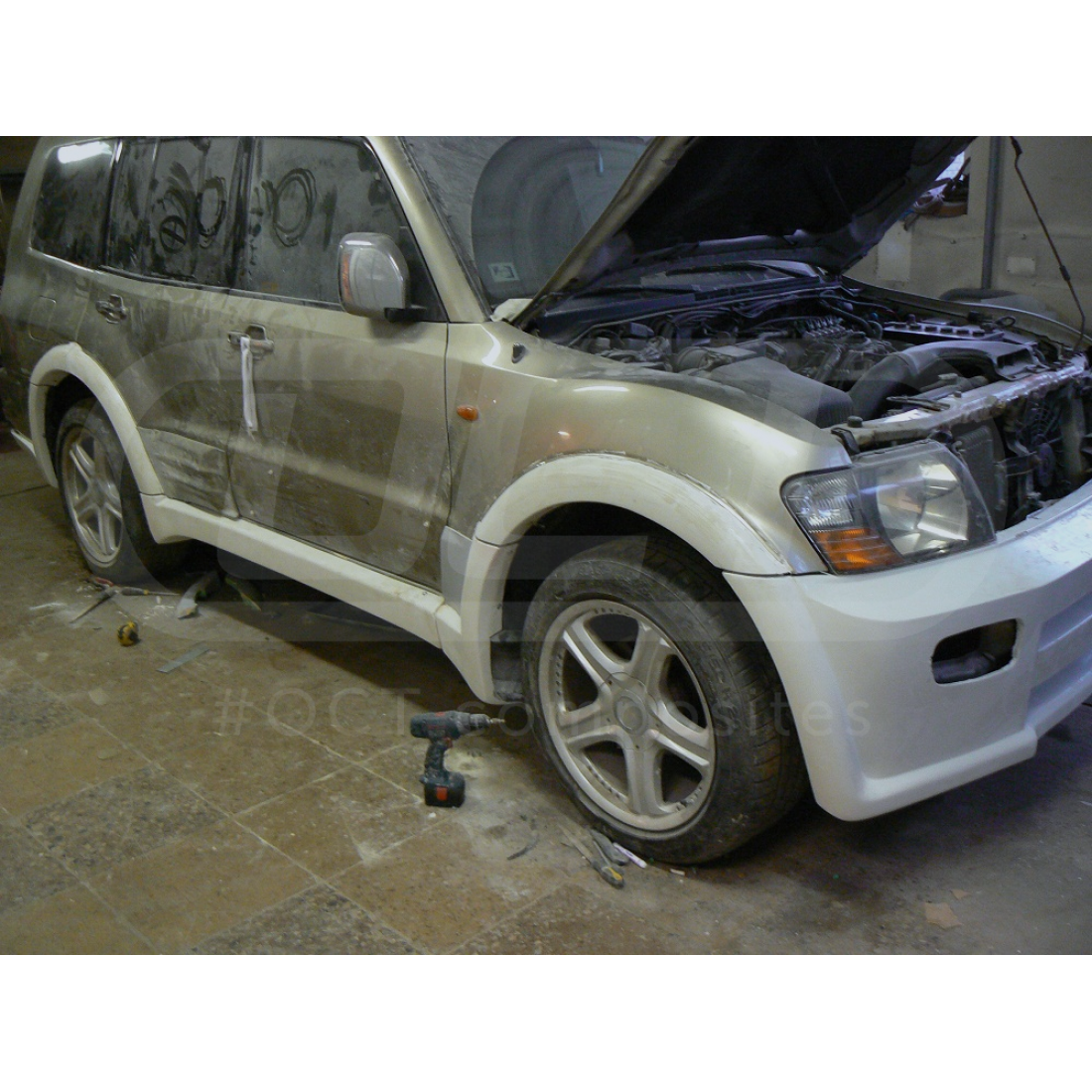 Mitsubishi Pajero Gen3 Body trim set